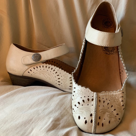Taos Footwear | Shoes | Taos Footwear Cream Tango Mary Jane Leather ...